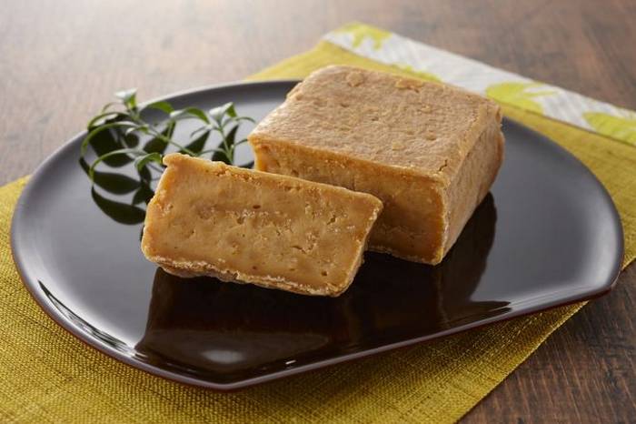 Doce de mil anos que leva apenas um ingrediente | Curiosidades do Japão